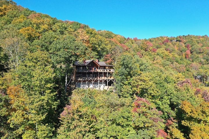 Breathtaking Views! 4.2 Acres - Managed By Owner - Cashiers, NC