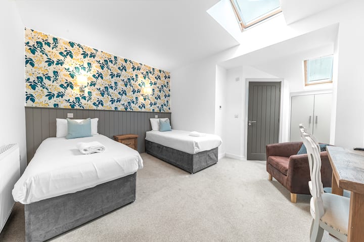 Alexander Stevens Twin Room With En-suite - Kirkby Lonsdale