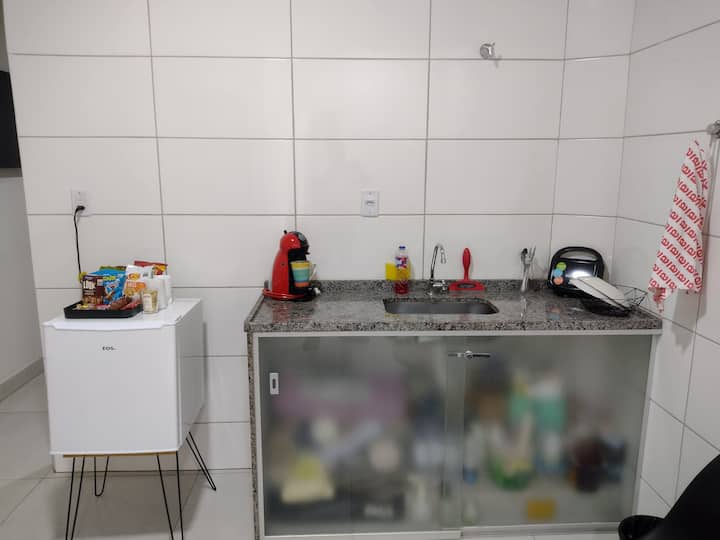 Kitnet Rågnarøk - Santa Bárbara, Brasil