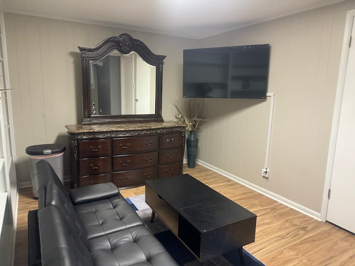 Charming & Cozy Retreat In The Heart Of Huntsville - Huntsville, AL