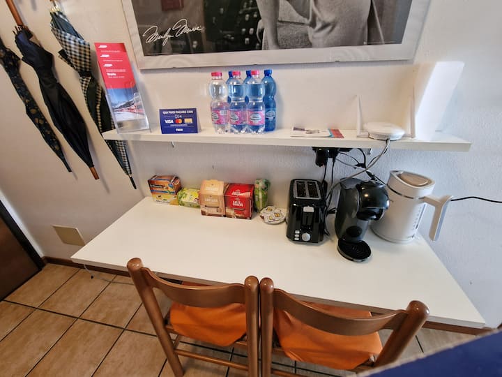 Bernina Station Suite - 30 Steps To The Red Train - Tirano