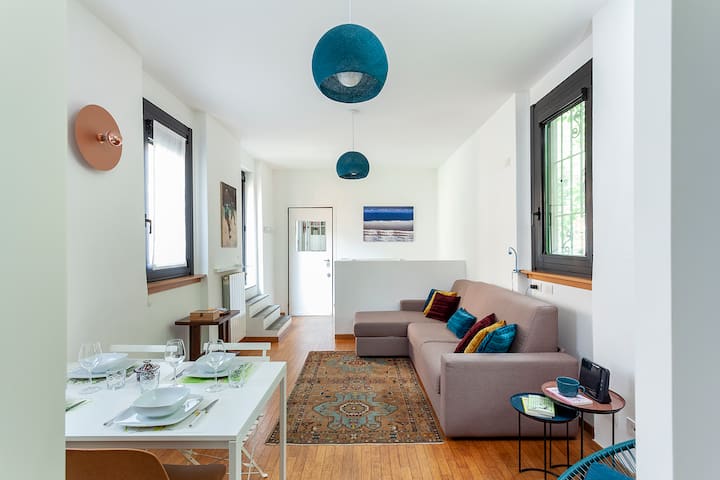 Duplex Con Terrazzo | Metropolitana E Tram - Milano