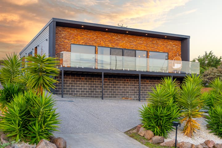 Luxury Family Stay-spacious House & Granny Retreat - Hobart