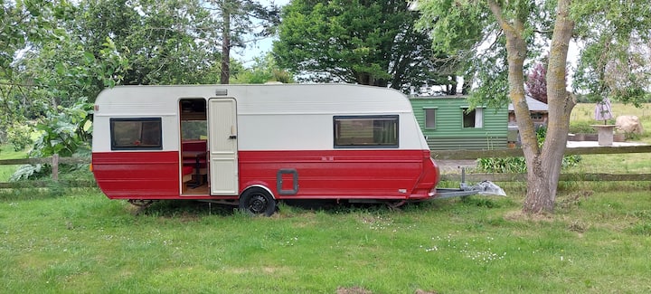 Caravane à La Ferme Location à La Nuitée - Paimpol