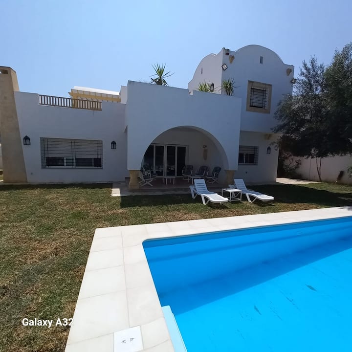 Villa Aux Bougainvilliers - Tunisia