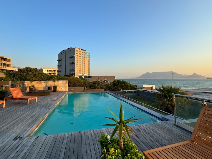 Stunning Sea & Mountain Views - Parklands