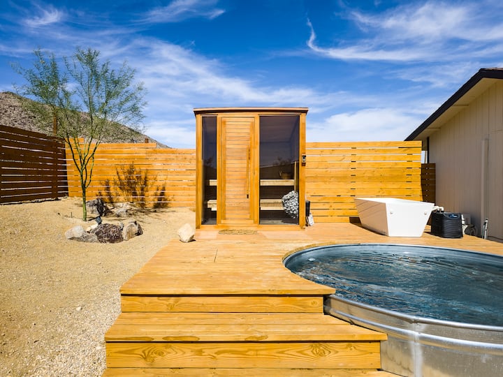 Wellness Stay ~ Sauna Hot Tub Cold Plunge Tub Pool - Joshua Tree National Park, California