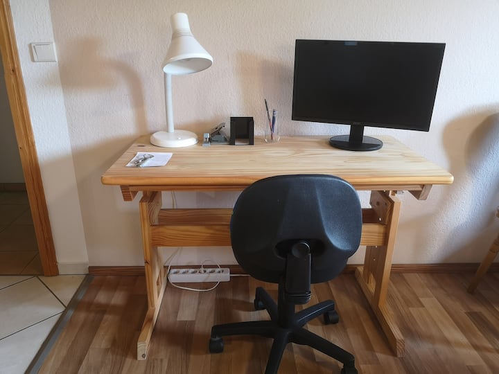 Sonnige Ferienwohnung In  Suhl Am Radweg - Suhl