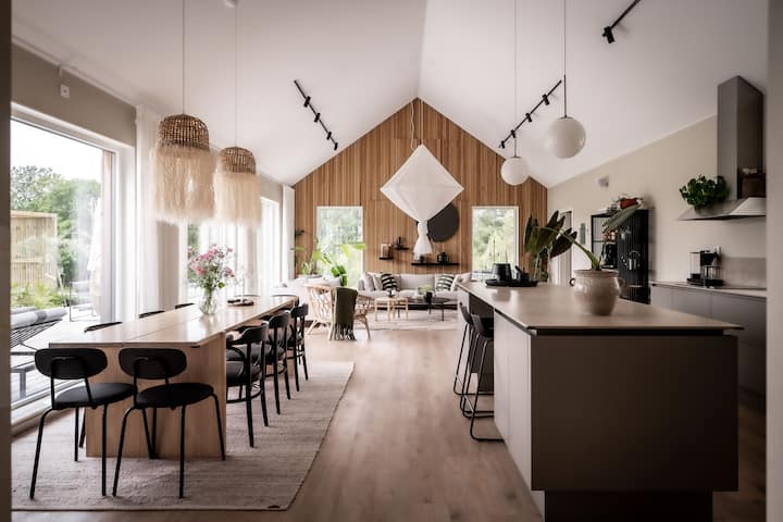 Luxury & Modern House With Jacuzzi, Sauna & Garden - イェーテボリ
