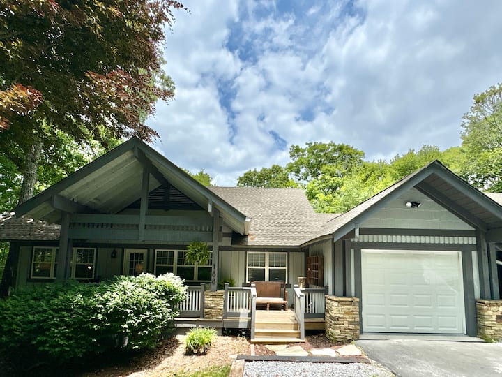 Chestnut Cottage - Highlands, NC