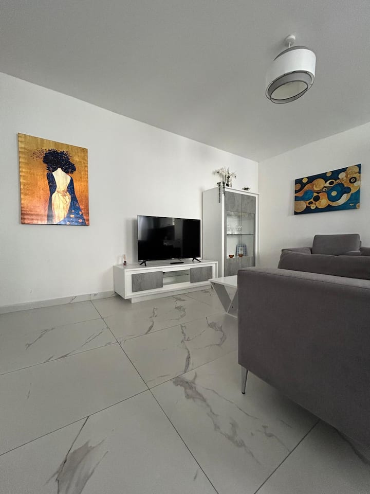 Luxury Apartment Sliema - Tigne Point! - Valletta