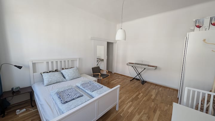 Zu Hause Im Schönen Hernals - Viena