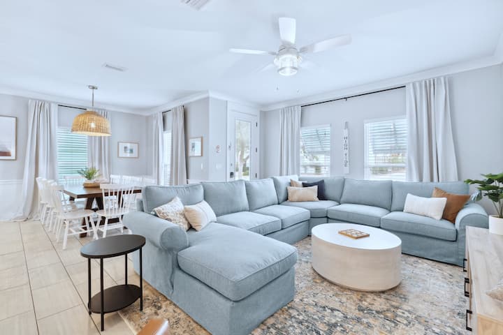 Luxury Family Retreat- Gated Community, Walk2beach - Destin, FL