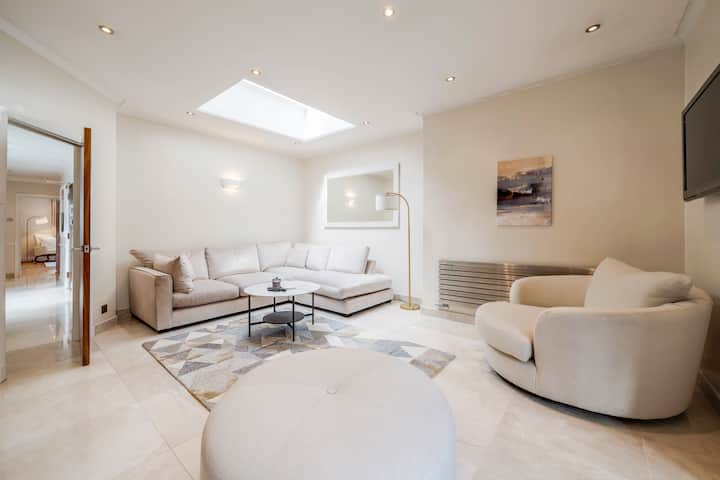 *A/c*earlydrop*3 Tvs*flexpolicy*self Check-in*mo - Central London