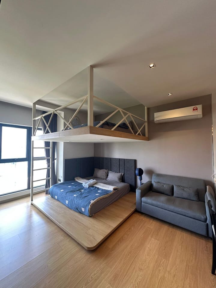 Modern Studio 5 Pax @ Danga Bay Shopping Mall - Johor Bahru
