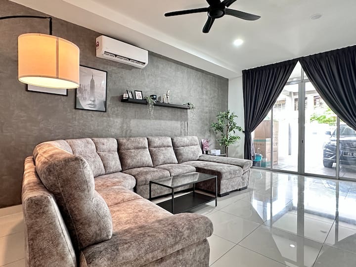 (New)queen’s Villa For 26pax @Central Of Penang - George Town