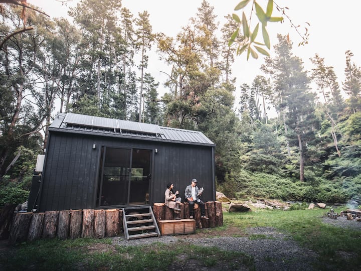 Secluded Off-grid Cabin Tucked Into The Bush - Tarra-Bulga National Park