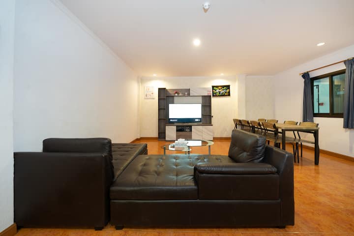 Phuket Patong 4-br-apt Kitchen Pool Gym 10 Adults - Patong Beach