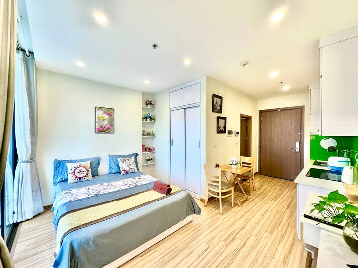 Beauty Apt With Gym And Pools In Vinhomes Greenbay - China