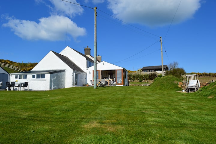 Aberdaron Coastal Cottage For 4 (Double X2) - Aberdaron