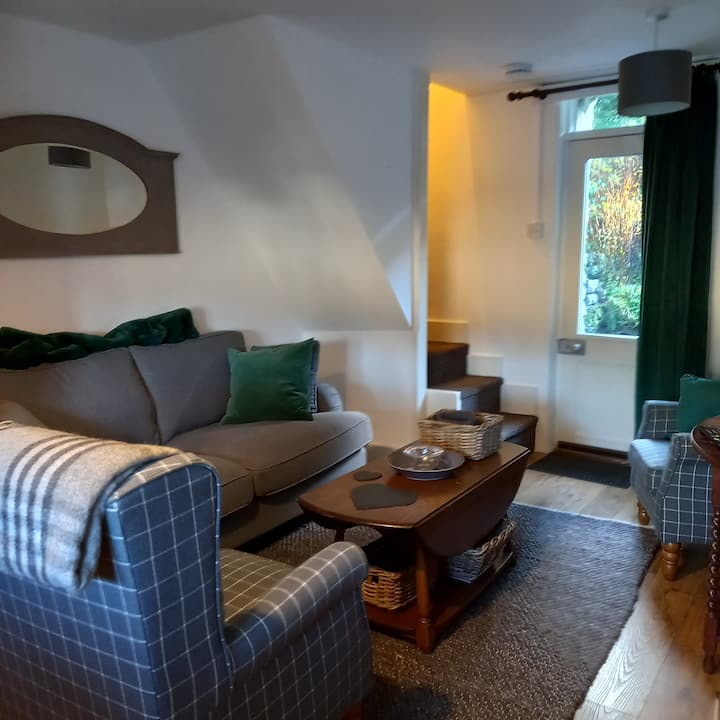 Cosy Snowdonia Cottage, Private Parking & Sky Tv - Blaenau Ffestiniog