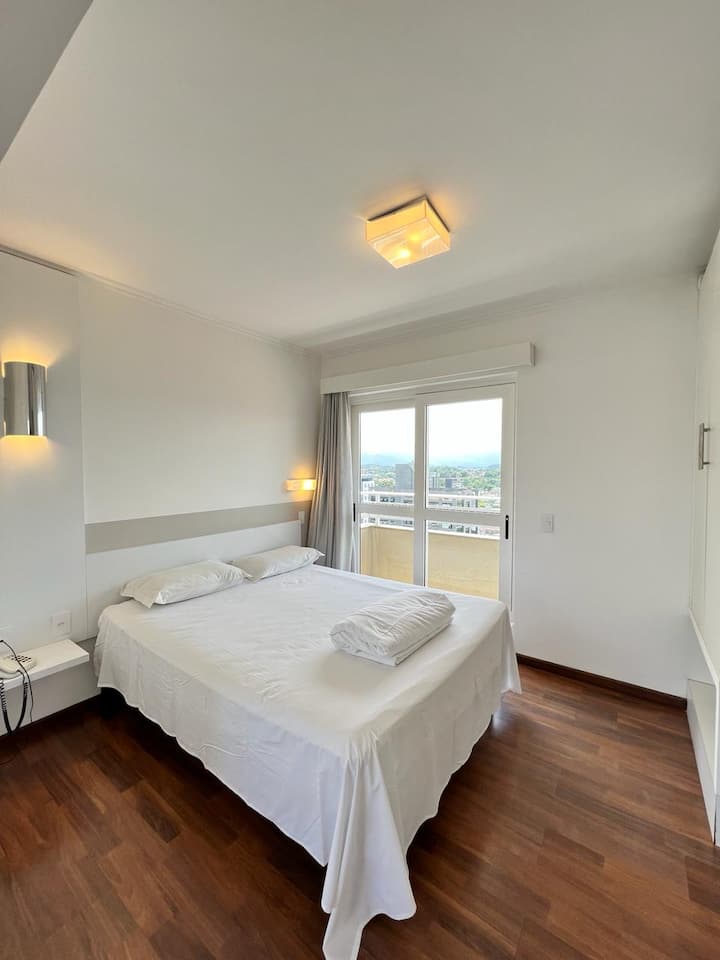 Cobertura Com Belíssima Vista De Joinville - Joinville