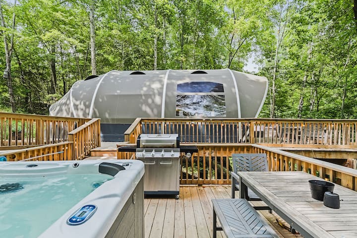 Fern Gully Tree Tent At Five Meadows Farms - Smithville, TN