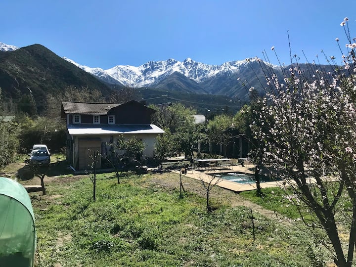 Casa De Piedra Con Chimenea Y Espectacular Vista. - Pirque