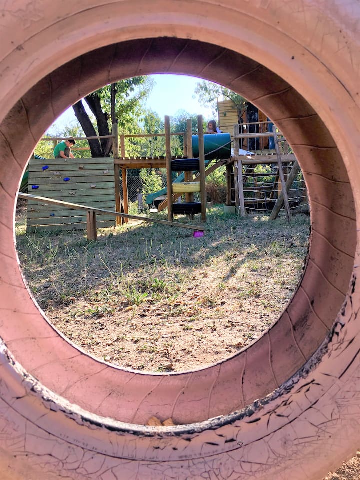 Casa De Piedra Con Chimenea Y Espectacular Vista. - Pirque