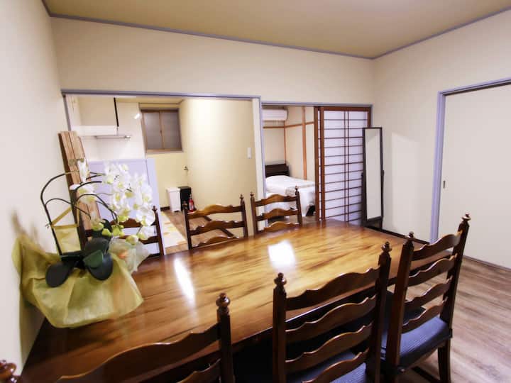 日本别墅95㎡
体验真正的日本文化
稲荷かおり,传统古典,徒步2分钟可到伏見稲荷大社。 - Kioto