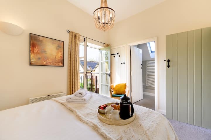 Cosy Cottage Family Fun Spa Pools Parking Lakes Ev - South Cerney