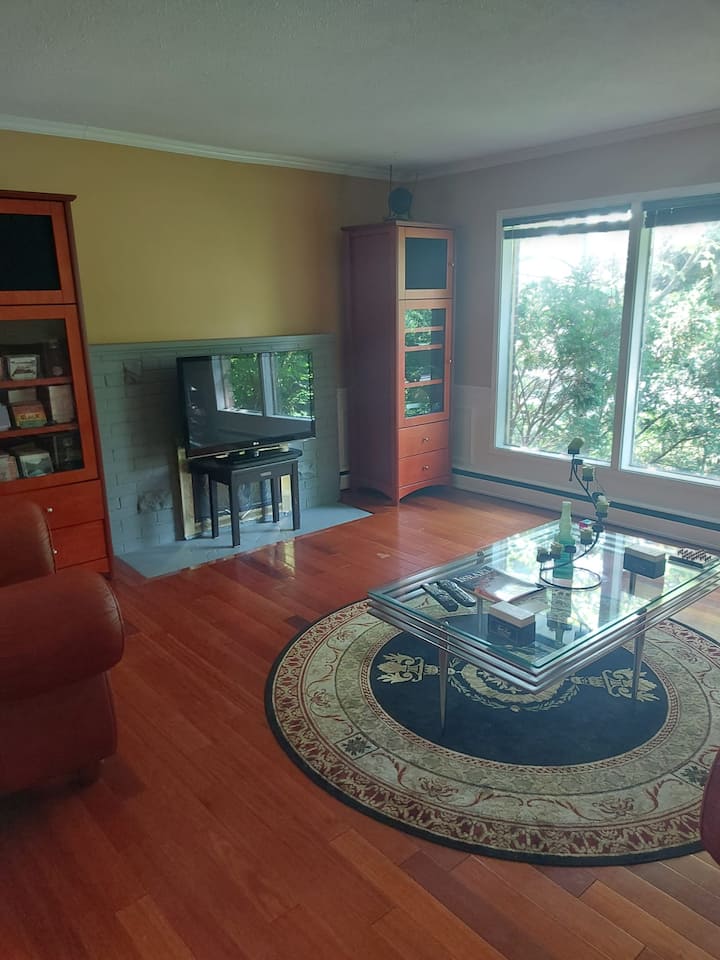 Beautifully Furnished House! - Pickering