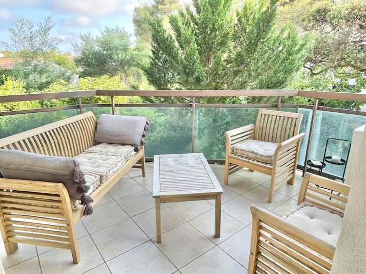 Plages Et Verdure Grande Terrasse Au Calme-clim-t2 - Fréjus