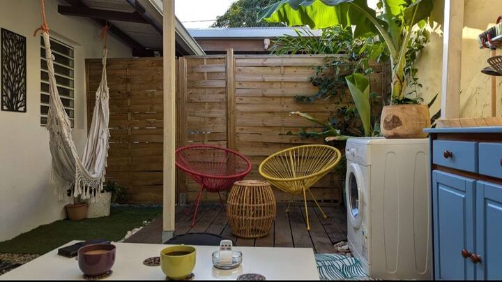 Le Patio Fleuri-studio/petit Jardin/terrasse Privé - Cayenne