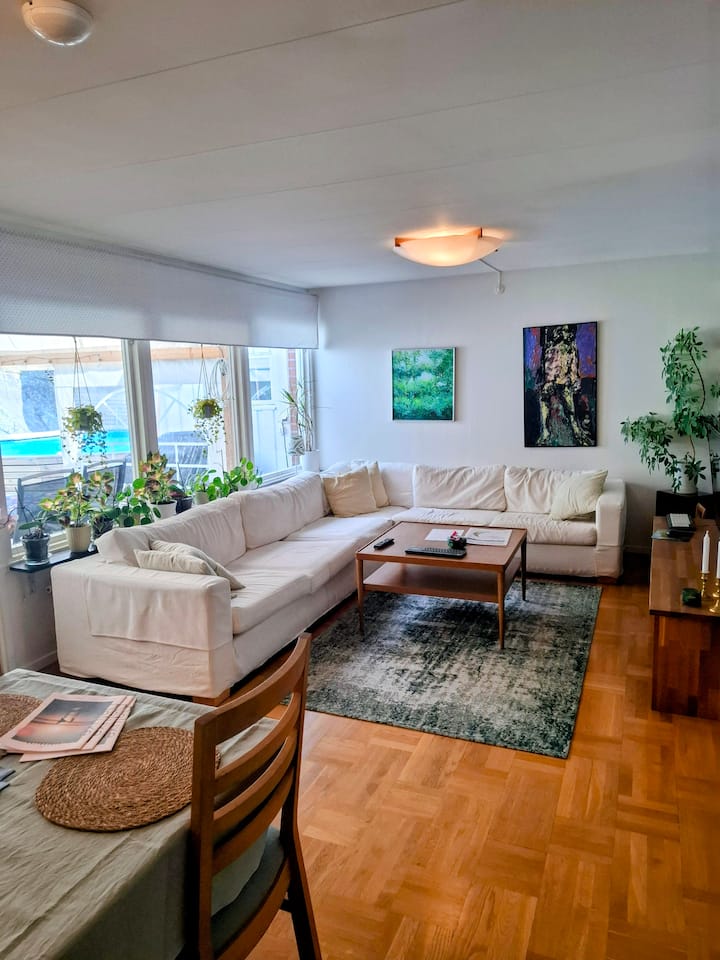 Centralt Och Rymligt Kedjehus 25 Min Från Göteborg - Kungsbacka