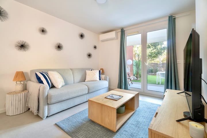 Petite Maison Pour 6 - Clim Jardin Piscine Parking - Saint-Raphaël