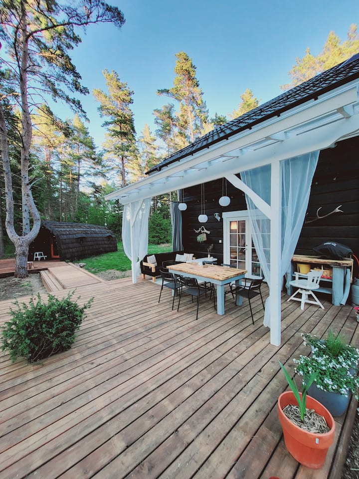 Kõpu Haven: Cozy Log House On Island - Estonia