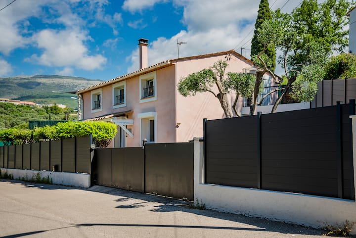 Appartement De Luxe Avec Jardin Privée - Grasse