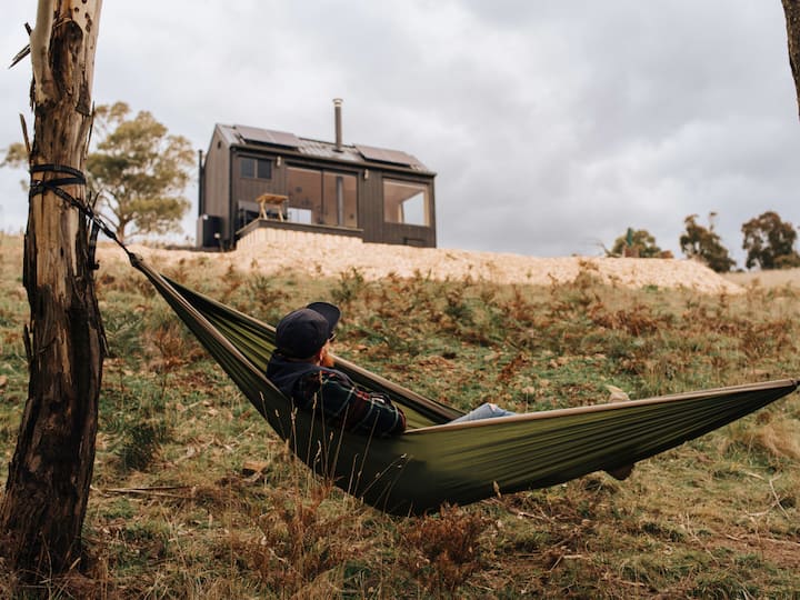 Secluded Designer Off Grid Cabin In Nature - Oberon