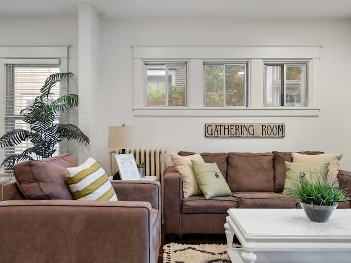 Near Colleges In Saint Paul, Mn. Free Parking!1 - Saint Paul, MN