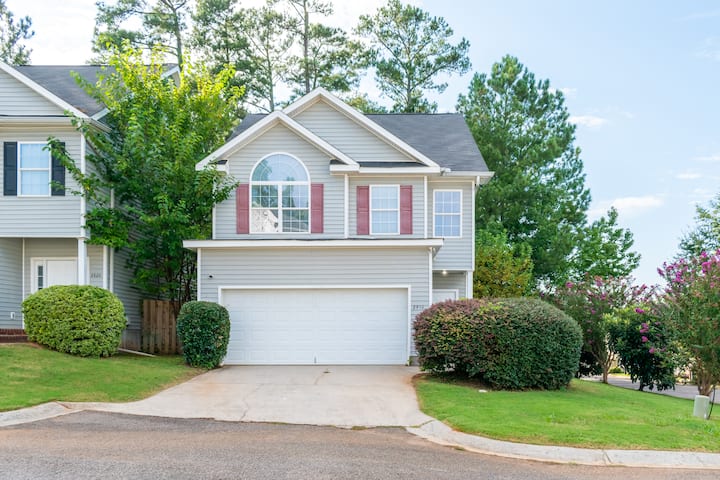 Entire Papilio Place - Augusta, GA