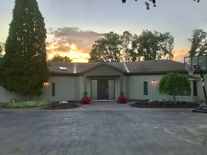Modern Apartment On Rideau River Near Ottawa - Ottawa