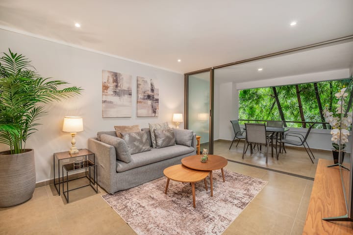 Serene Provenza Oasis With Waterfall & Nature View - Medellín