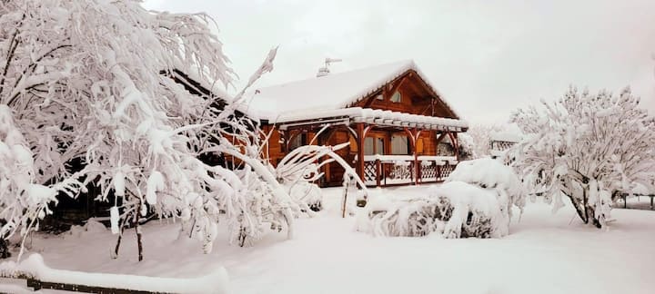Magnifique Chalet Proche Des Pistes De Ski. - Cluses