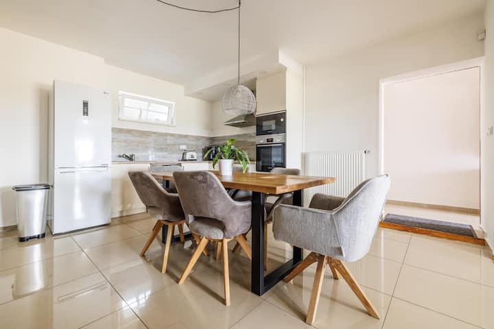 Apartment Deluxe Se 3 Ložnicemi - Přízemí - Prága