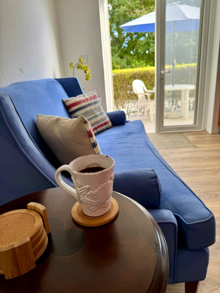 Private Apt Walk To Bermuda's Best Beaches - Bermuda