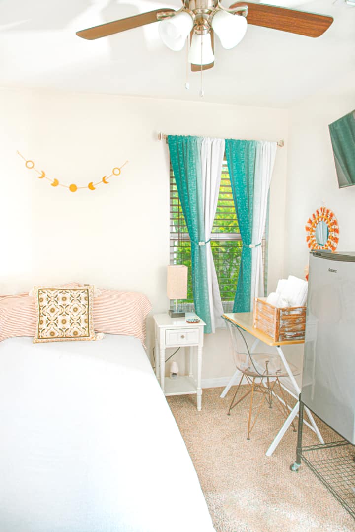 Private Room Near Downtown & University - Seguin, TX