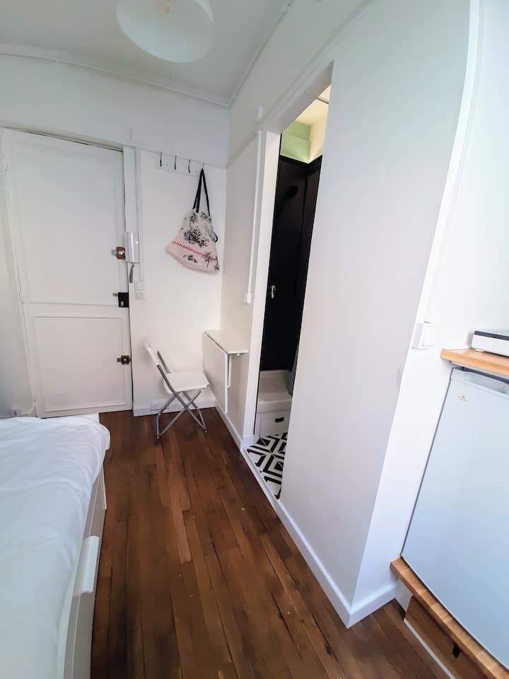 Cosy Room Montmartre - Issy-les-Moulineaux