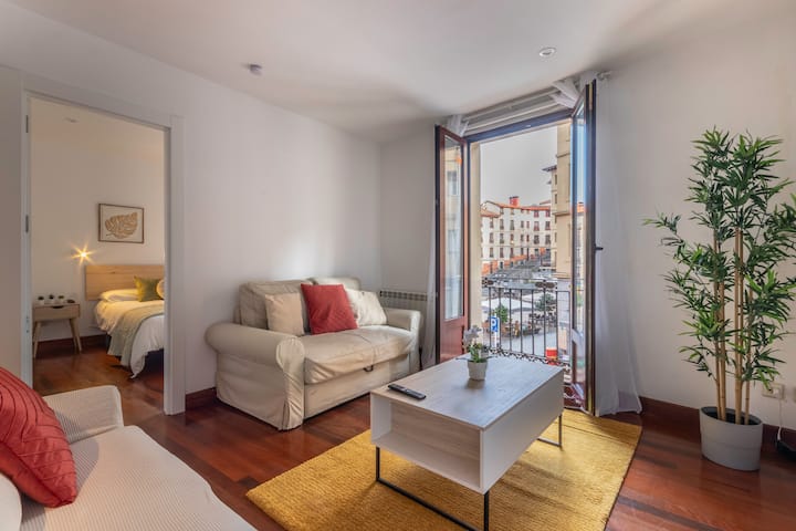 Plaza Unamuno - Casco Viejo - Parking Opcional - Bilbao