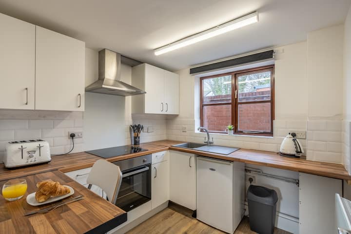 Modern Studio Flat In Wellington, Telford - Telford